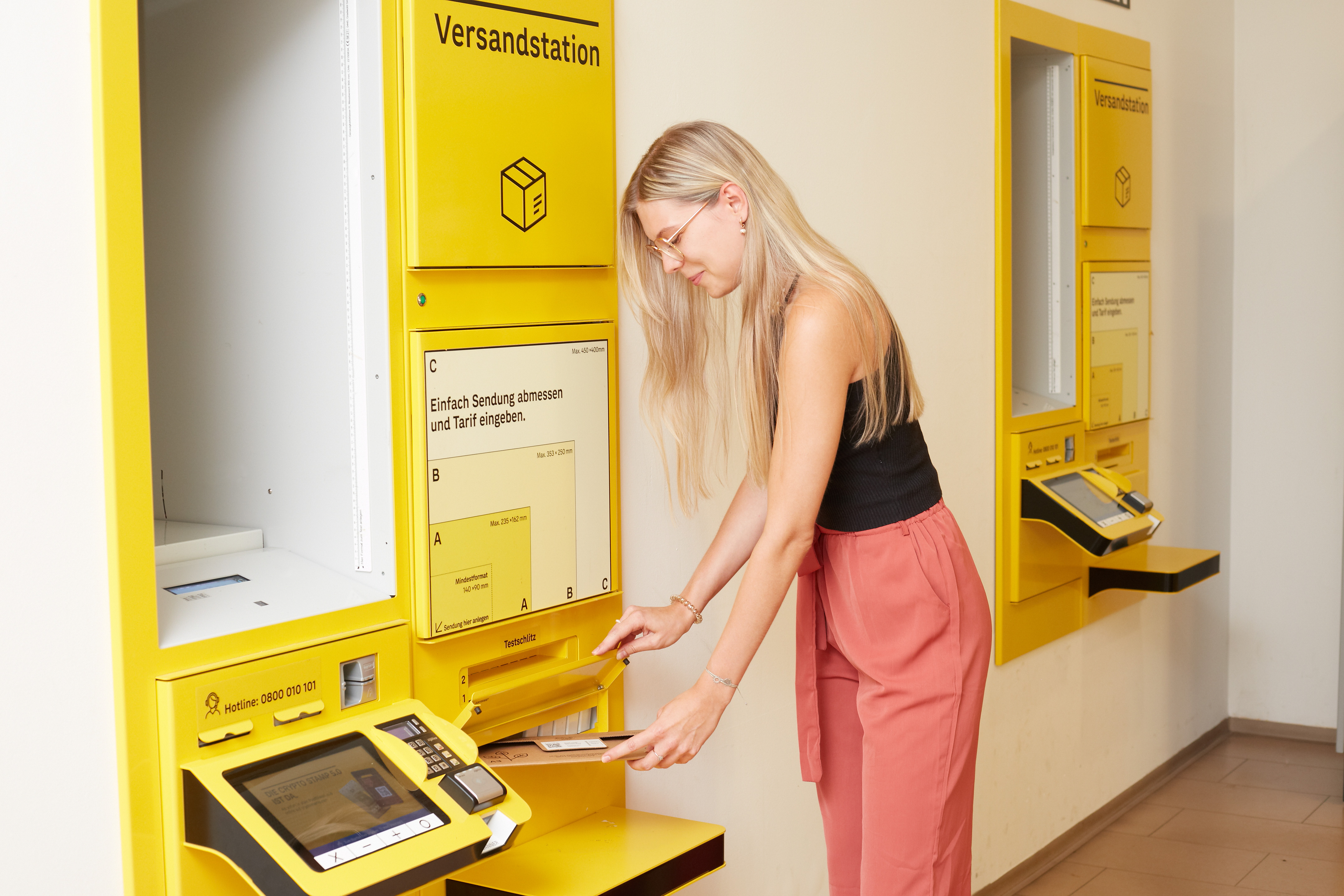 WorldStar Winner: Post Loop - reusable packaging for the e-commerce