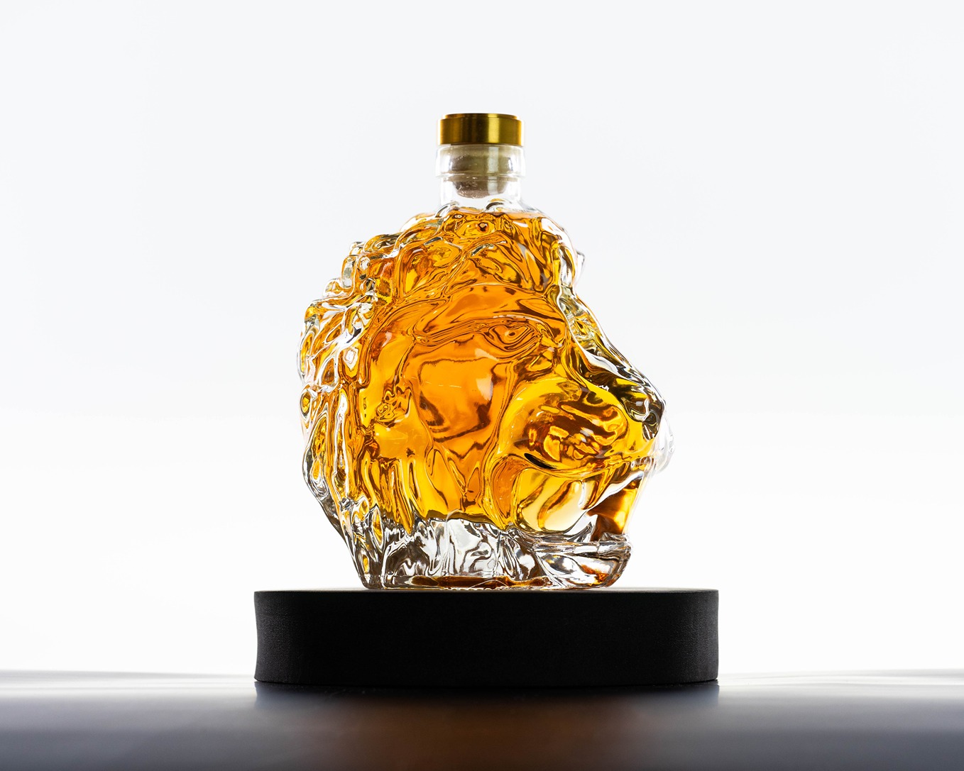 WorldStar Winner: Dutch Head Premium Rum
